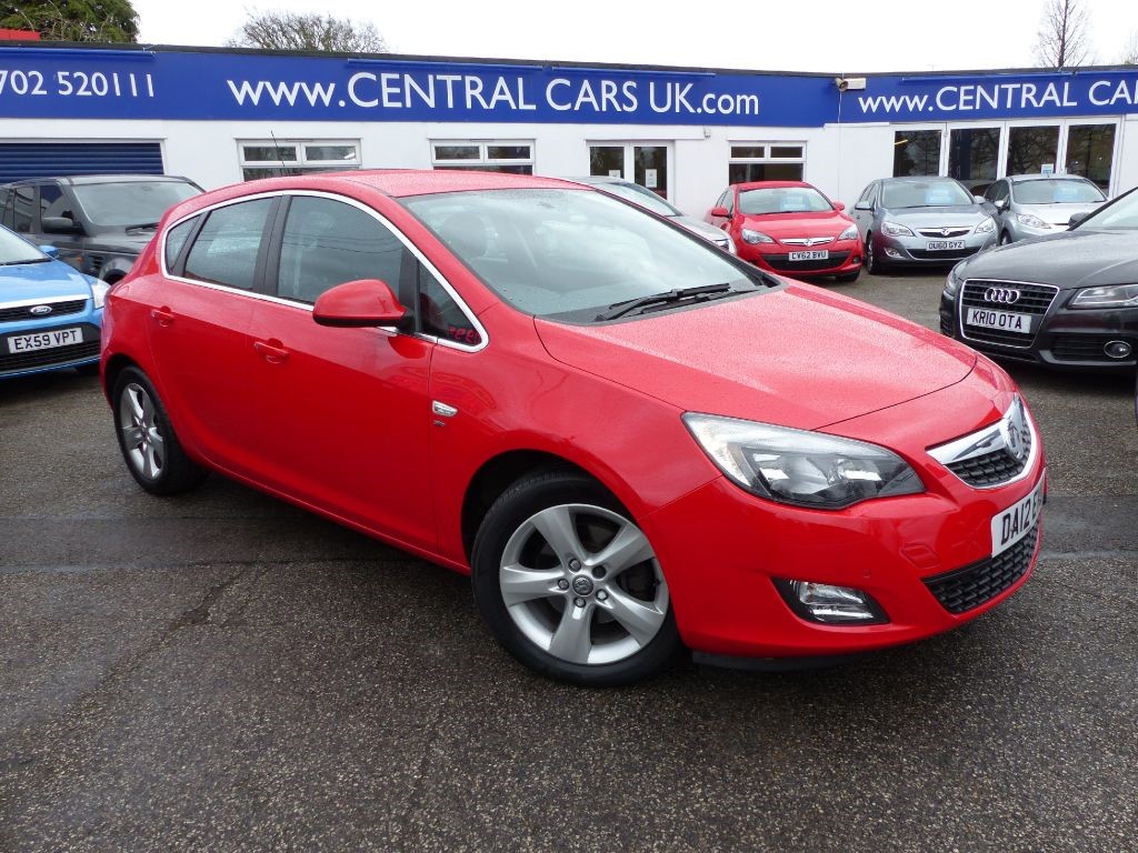 Vauxhall Astra 2.0 SRI CDTI S/S 5 Door In Red for sale - Leigh on Sea | Essex | Central Cars ...