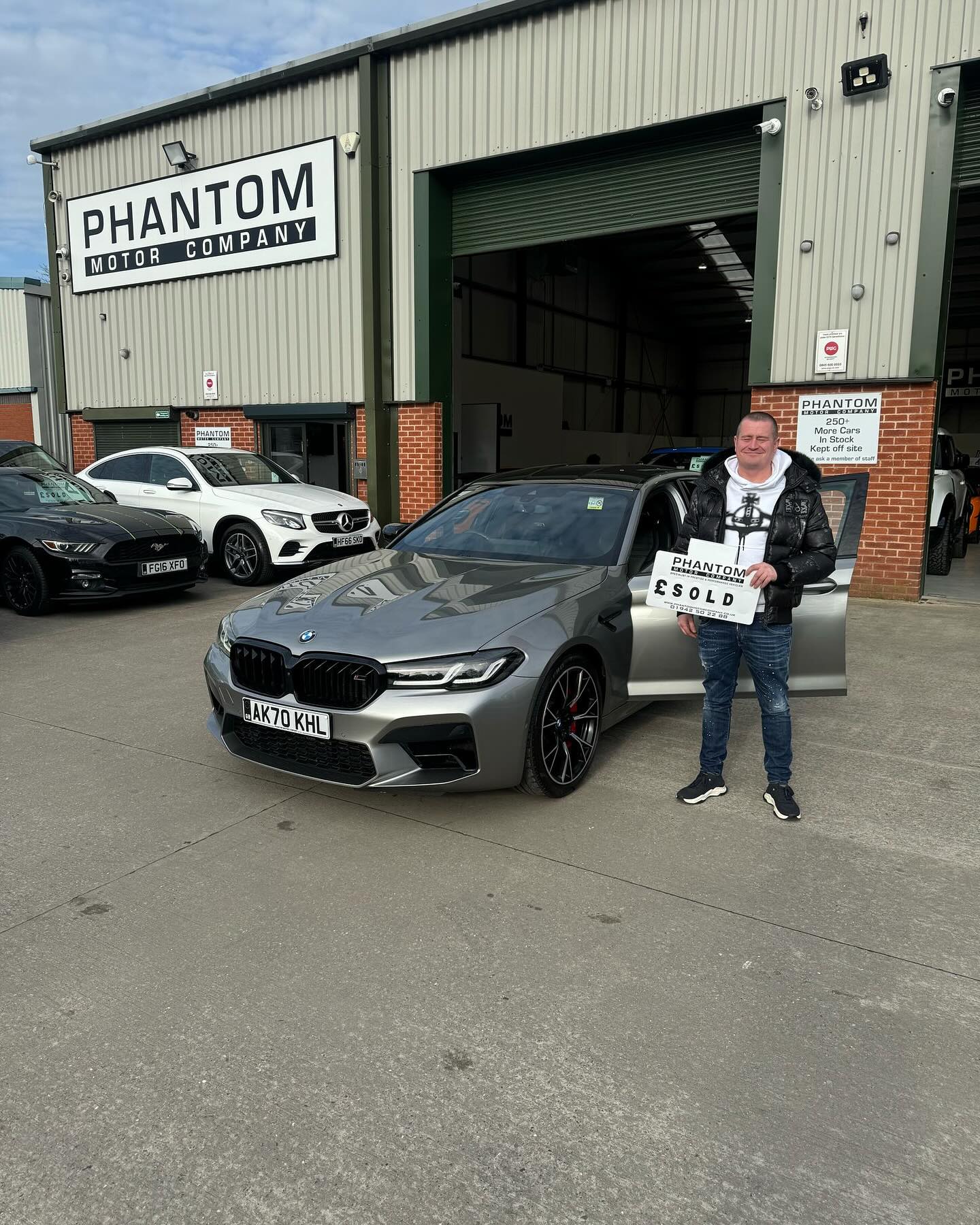 A week of handovers at Phantom Motor Company | Phantom Motor Company