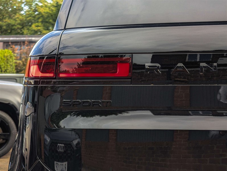 Used Land Rover Range Rover Sport Dynamic SE MHEV Auto 4WD for sale in ...