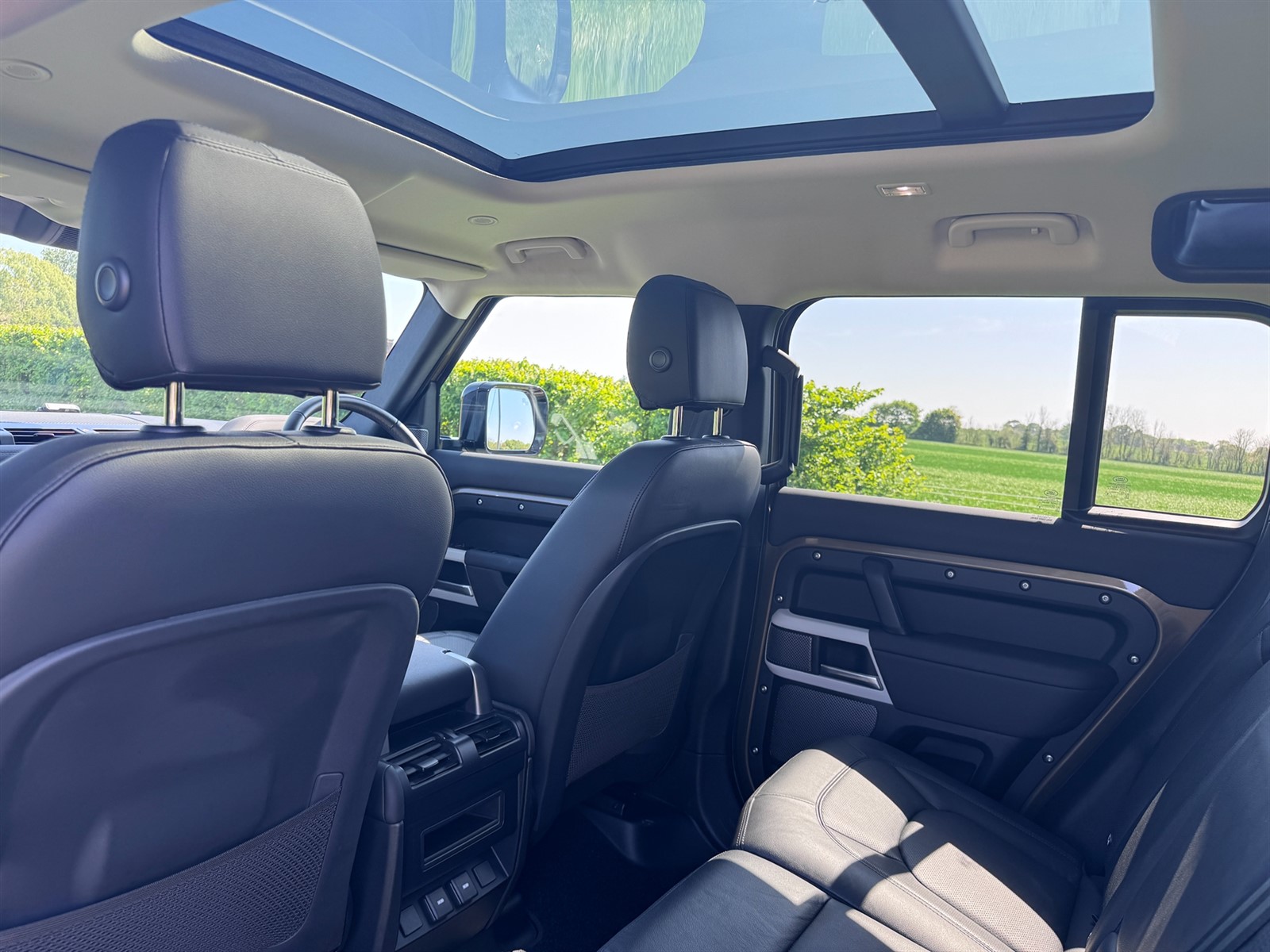 Used Land Rover Defender 110 XS EDITION D250 WITH BODY STYLING KIT for ...