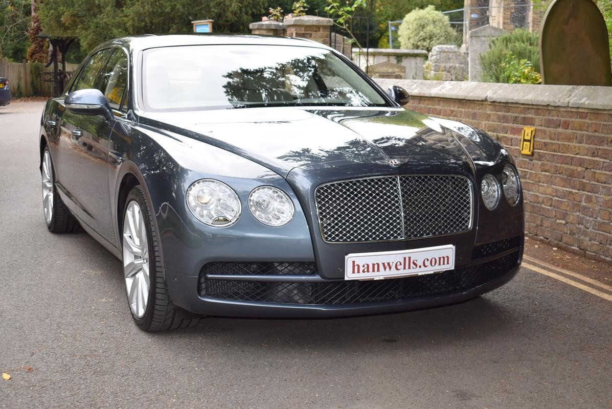 Used Bentley Flying Spur V8 Mulliner for sale in Hanwell, London ...