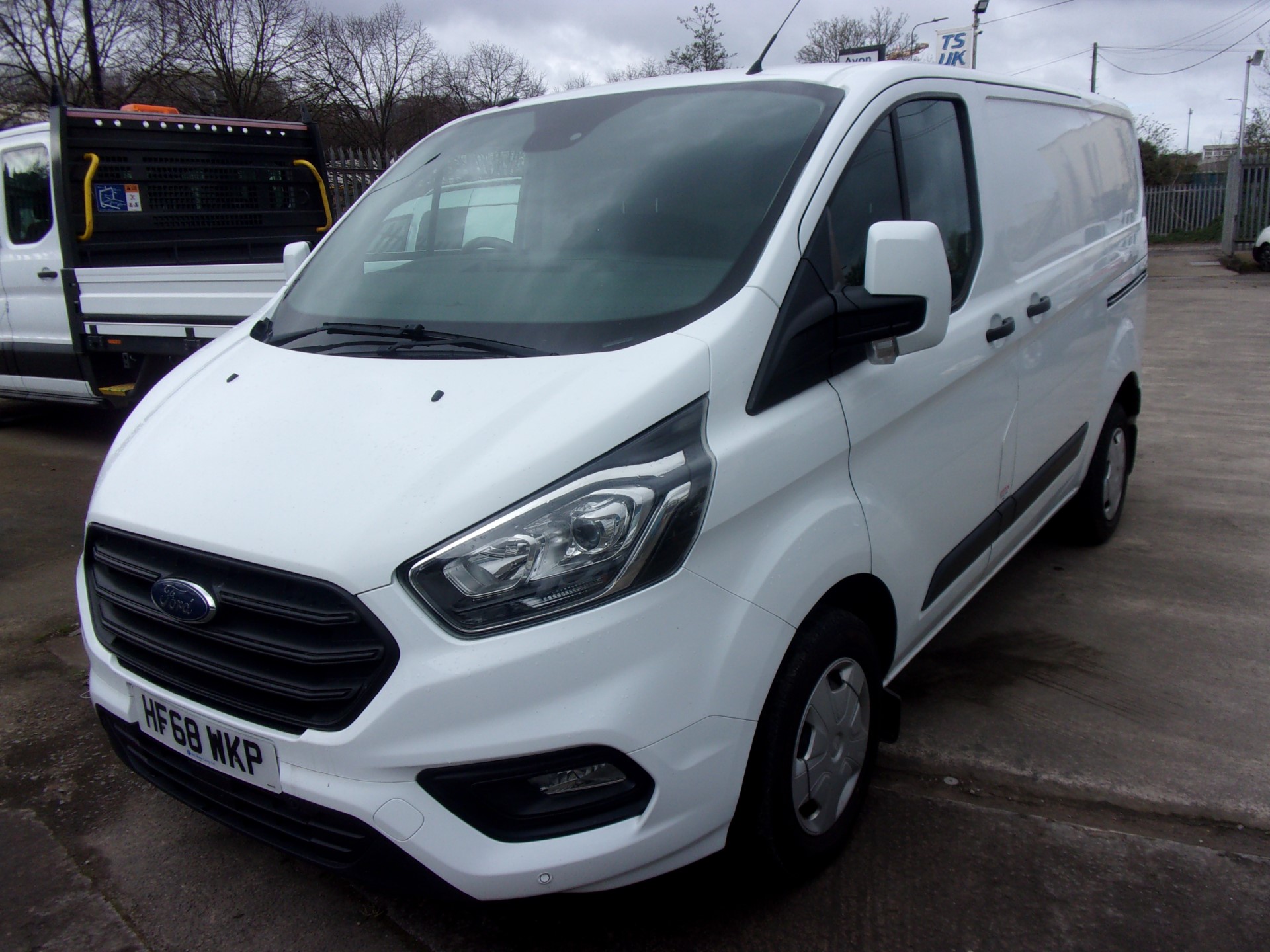 Used Ford Transit Custom 280 TREND P/V L1 H1 for sale in Bristol, Avon ...