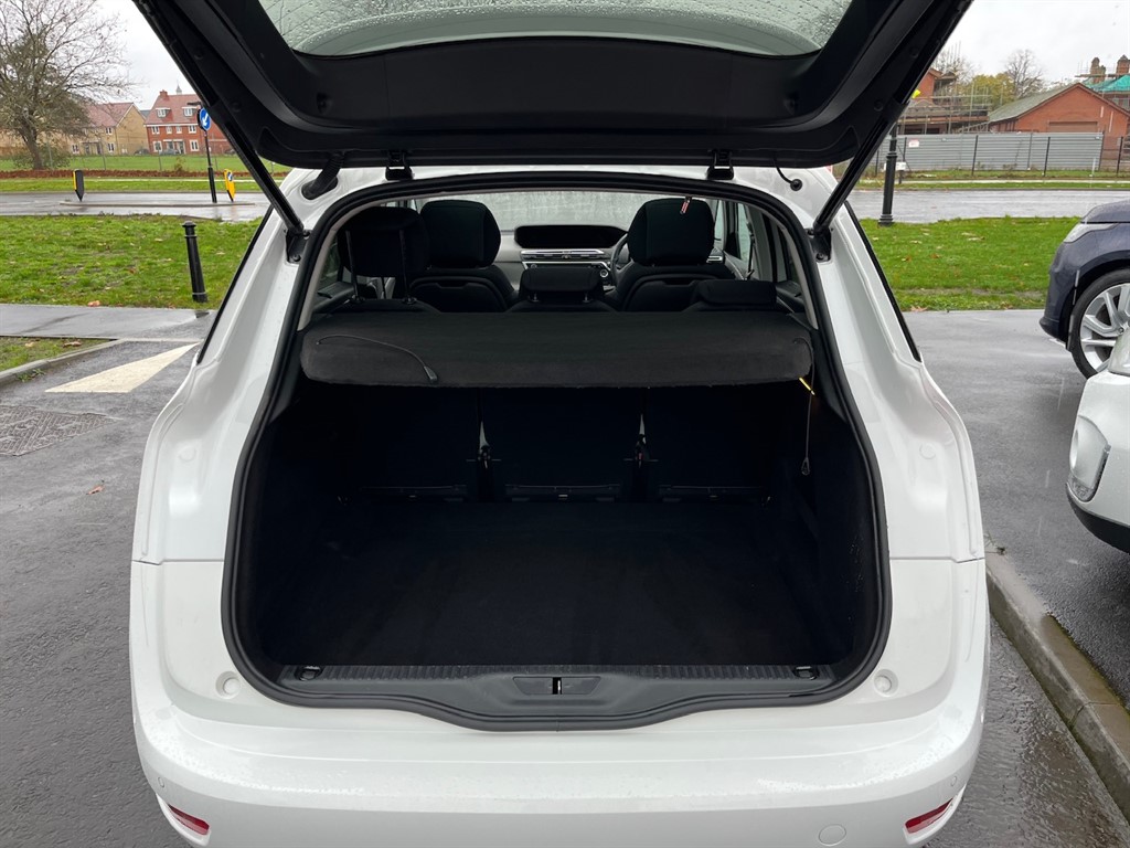 Used WHITE Citroen C4 for sale in Hampshire and Surrey | The Garrison ...