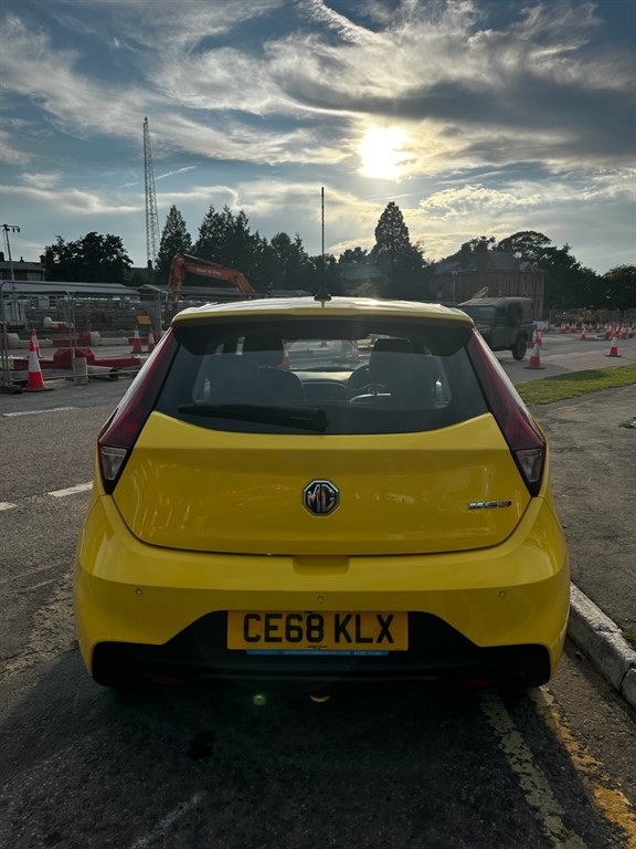 Used YELLOW MG MG3 for sale in Hampshire and Surrey | The Garrison Garage
