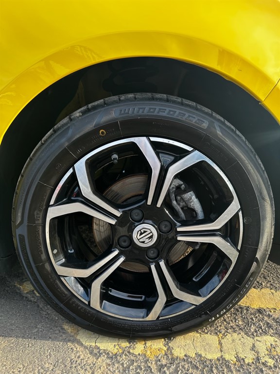 Used YELLOW MG MG3 for sale in Hampshire and Surrey | The Garrison Garage