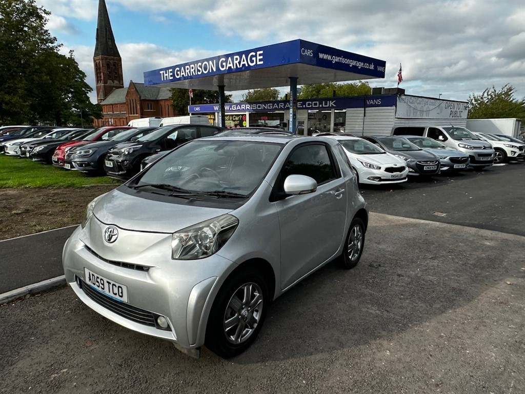 Used SILVER Toyota iQ for sale in Hampshire and Surrey | The Garrison ...