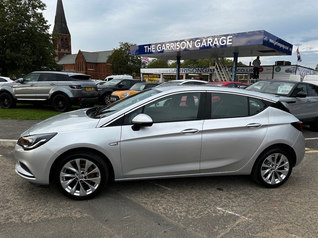 Used SILVER Vauxhall Astra for sale in Hampshire and Surrey | The ...