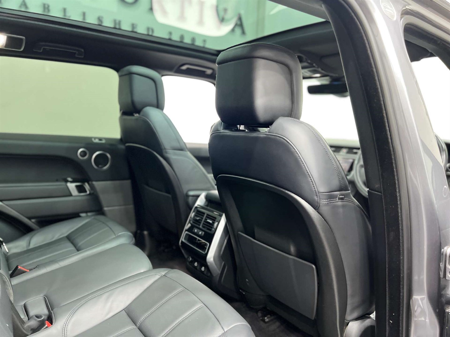 Used Land Rover Range Rover Sport HSE Silver D MHEV Auto 4WD ...