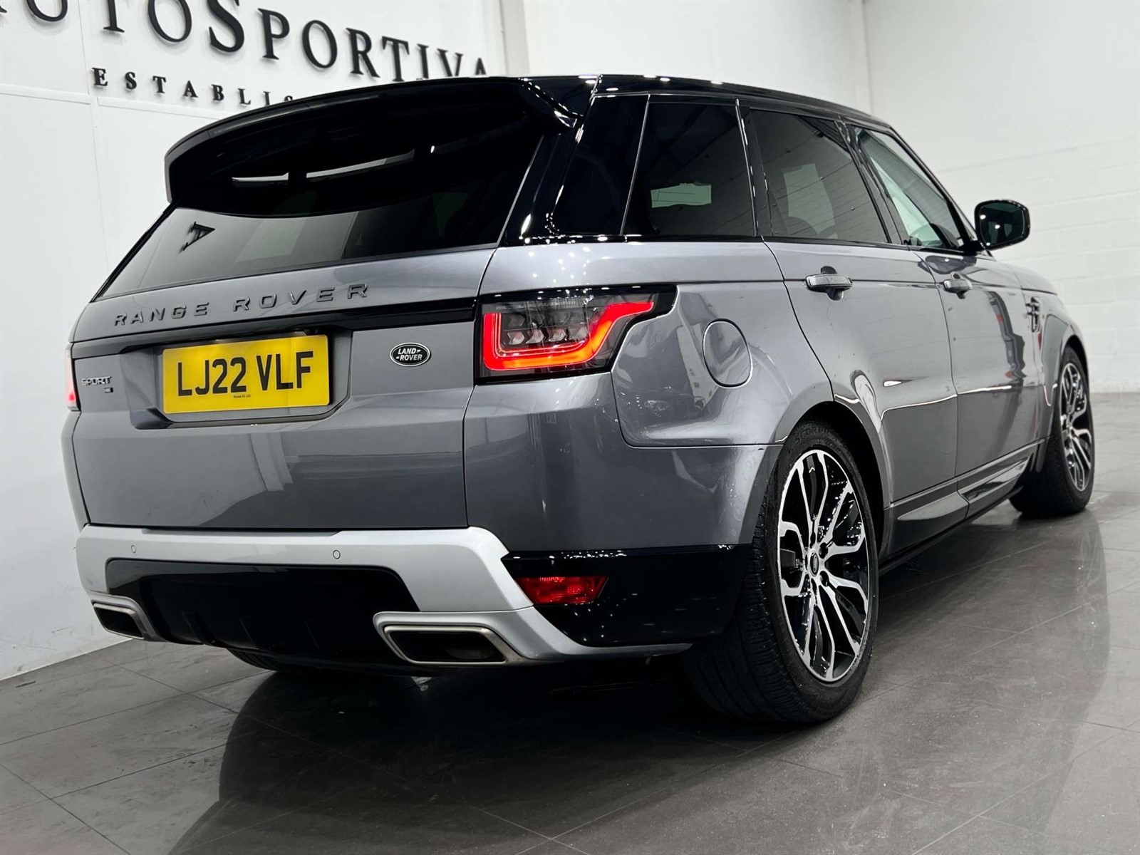 Used Land Rover Range Rover Sport HSE Silver D MHEV Auto 4WD ...