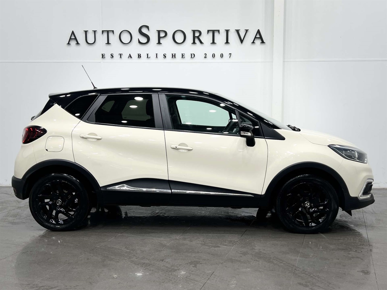 Used Renault Captur Iconic TCe | Tonbridge | Auto-Sportiva
