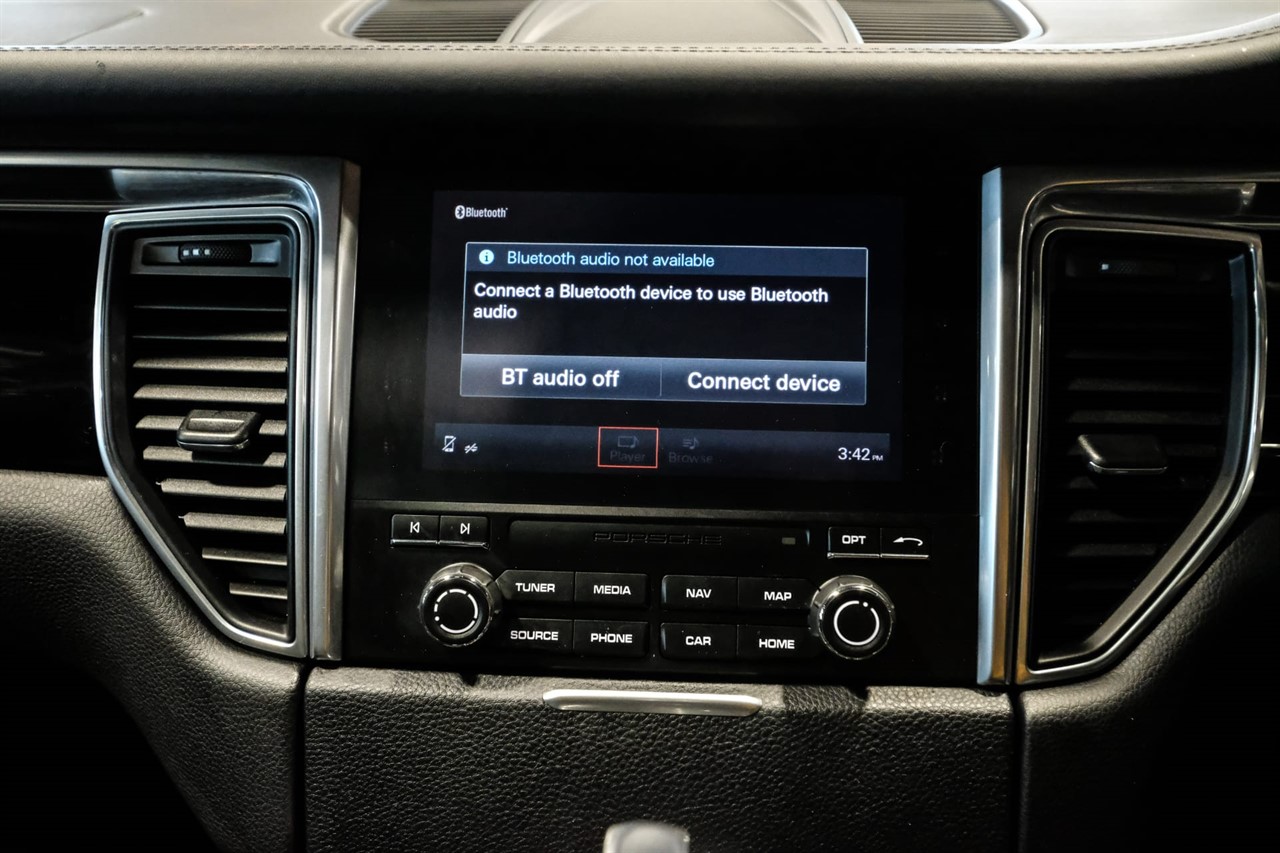 Porsche macan bluetooth audio store