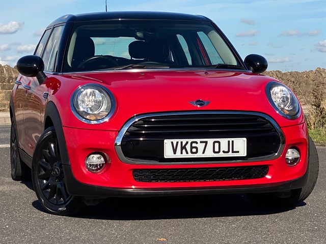 Sheffield’s prestige used car dealership | Crossroads Garage Ltd