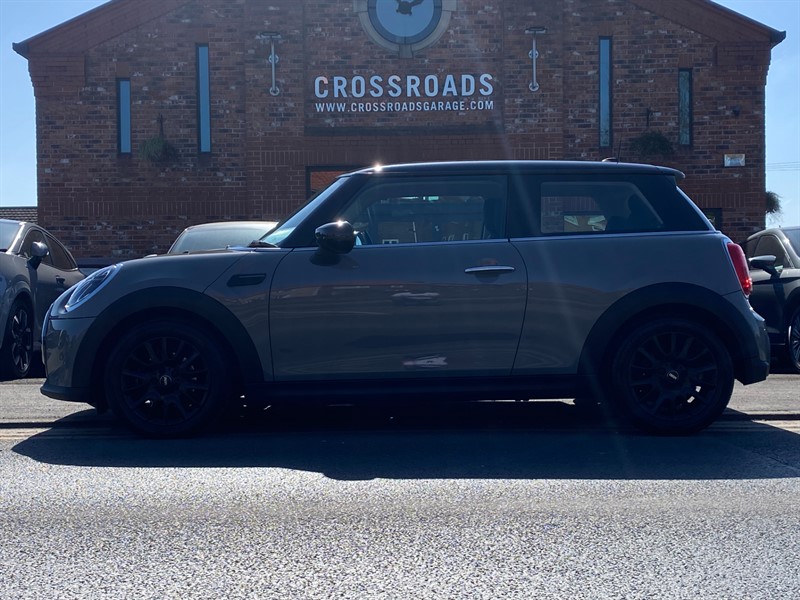 Used MINI Cooper for sale in Sheffield, South Yorkshire | Crossroads ...
