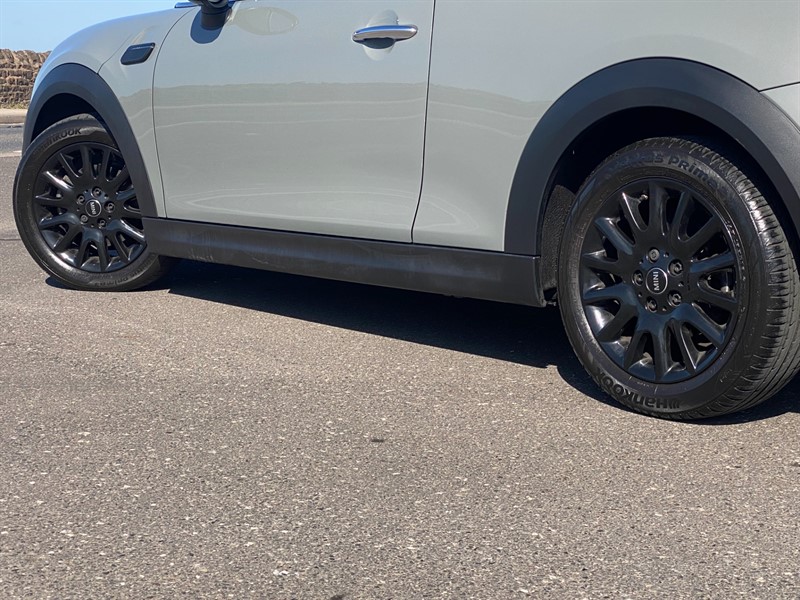 Used MINI Cooper for sale in Sheffield, South Yorkshire | Crossroads ...