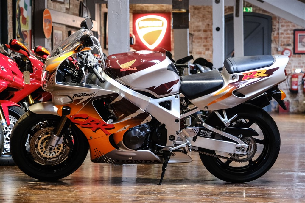 Honda CBR900RR Fireblade | The Bike Specialists | South Yorkshire