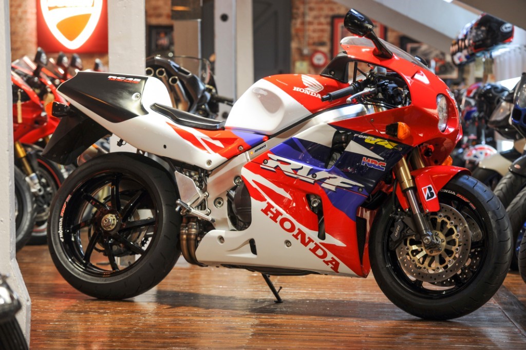 Honda RVF750 | The Bike Specialists | South Yorkshire
