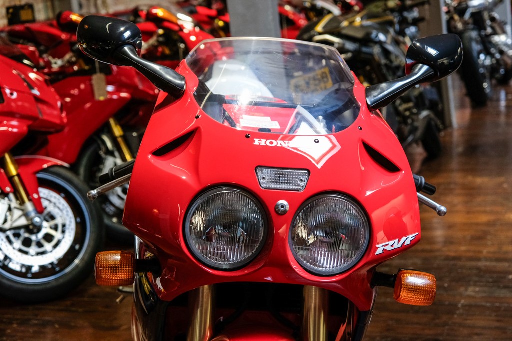 Honda RVF750 | The Bike Specialists | South Yorkshire