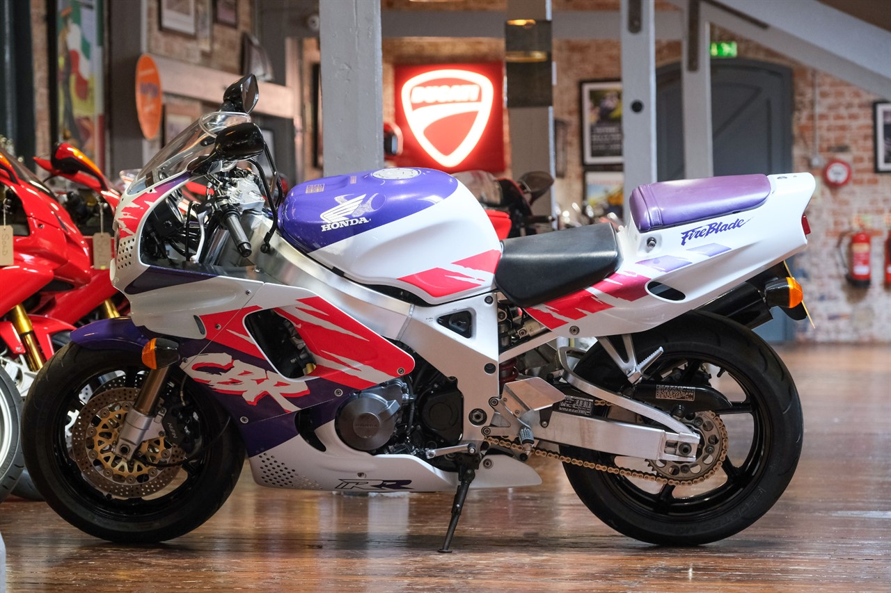 Honda CBR900RR Fireblade | The Bike Specialists | South Yorkshire