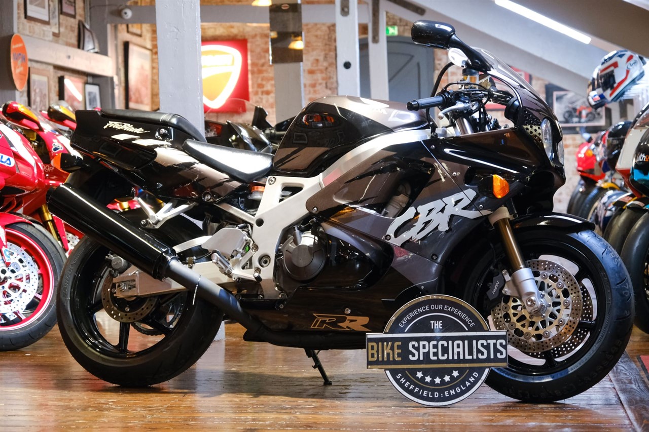 Honda CBR900RR Fireblade | The Bike Specialists | South Yorkshire