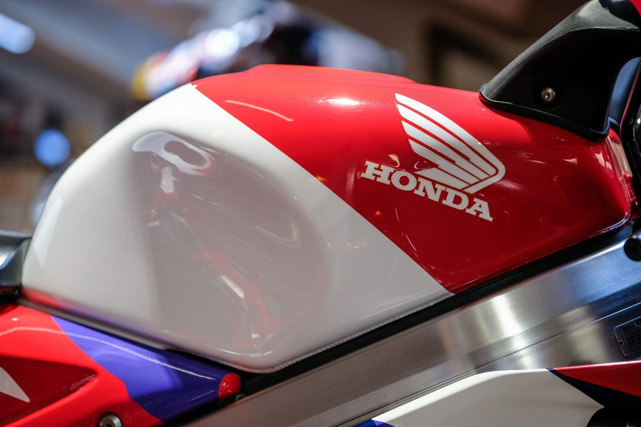 Honda RVF750 | The Bike Specialists | South Yorkshire