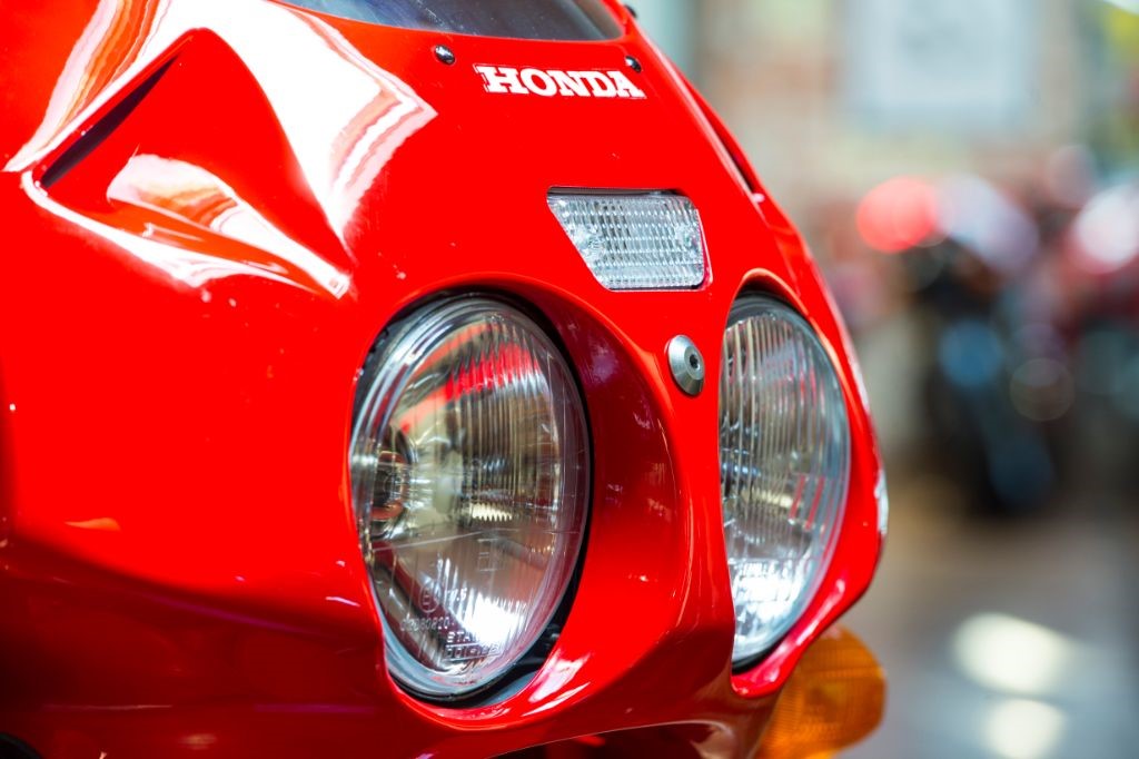 Honda RVF750 | The Bike Specialists | South Yorkshire