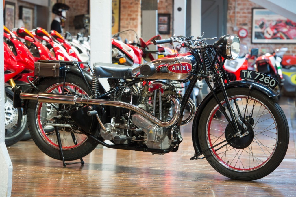 Ariel Vh Red Hunter | The Bike Specialists | South Yorkshire