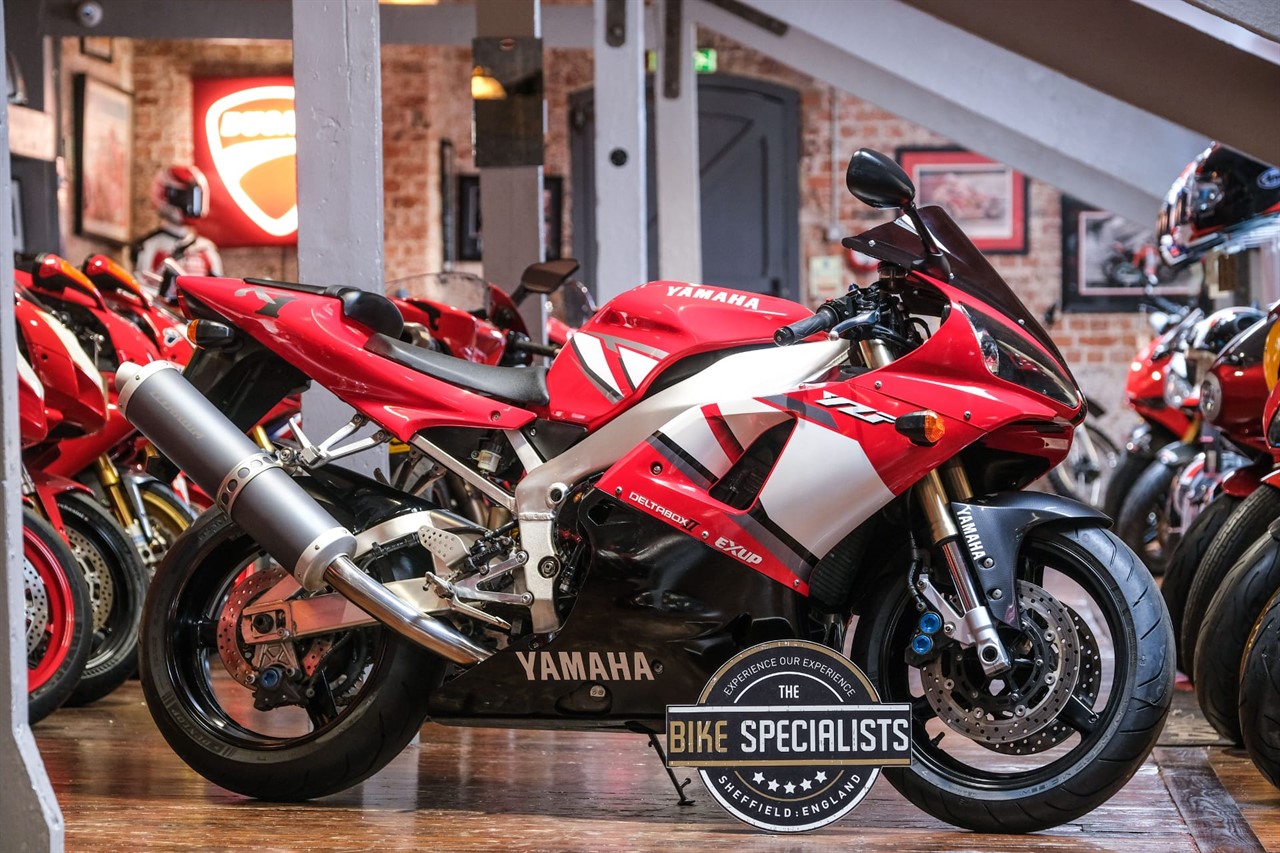 Yamaha YZF-R1 | The Bike Specialists | South Yorkshire