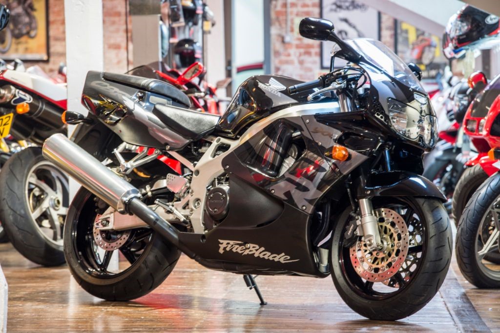 Honda CBR900RR Fireblade | The Bike Specialists | South Yorkshire