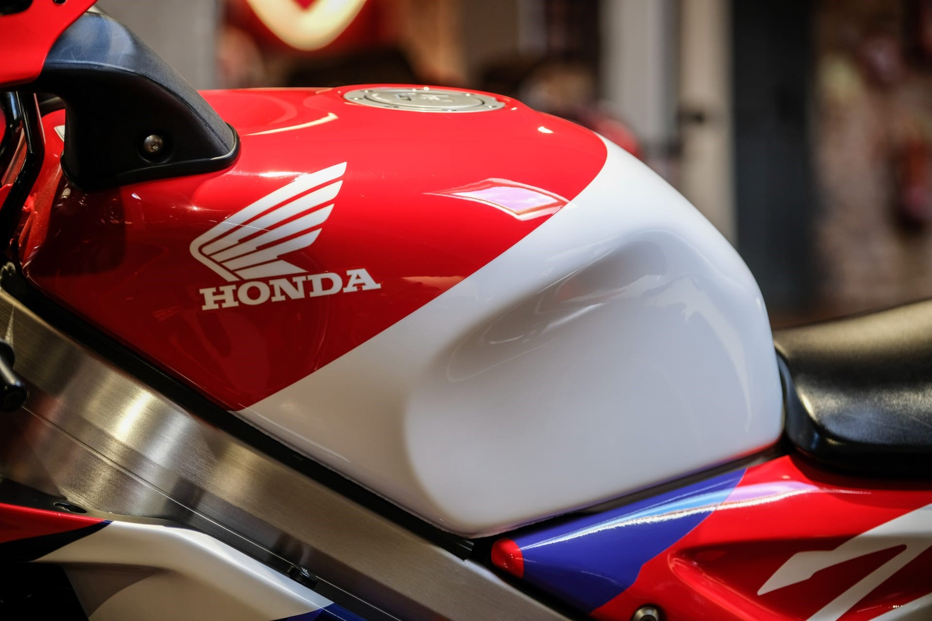 Honda RVF750 | The Bike Specialists | South Yorkshire