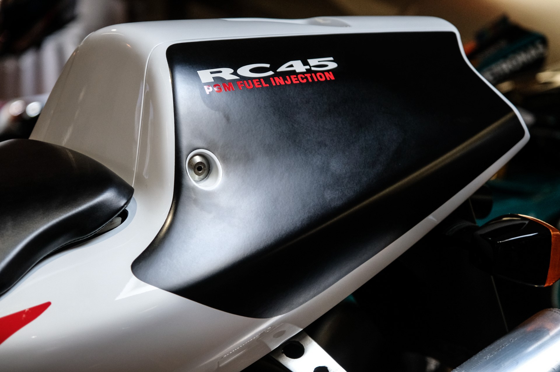 Honda RVF750 | The Bike Specialists | South Yorkshire