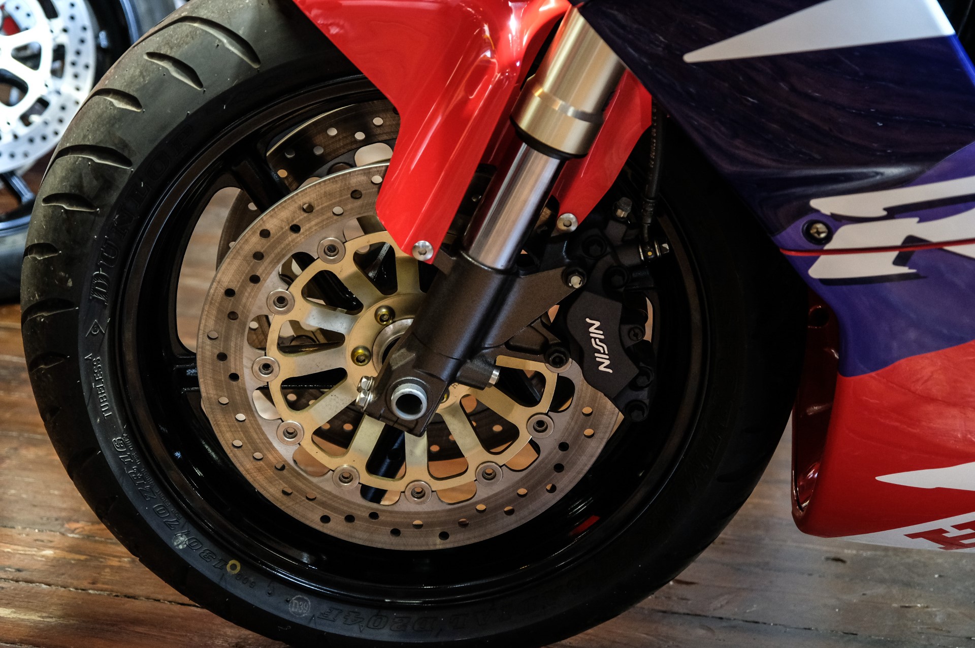 Honda RVF750 | The Bike Specialists | South Yorkshire