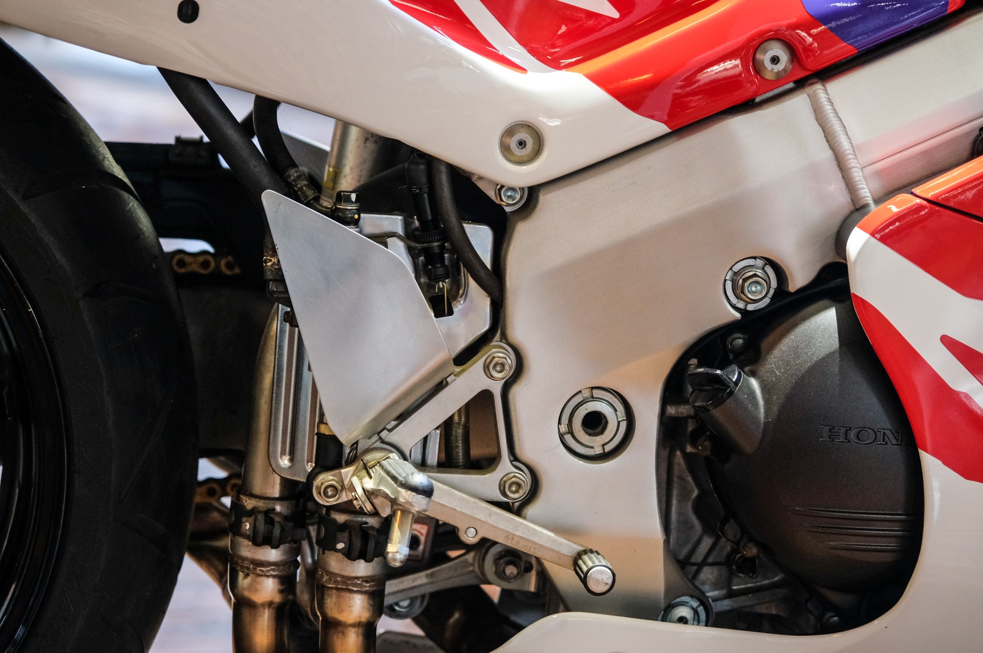 Honda RVF750 | The Bike Specialists | South Yorkshire