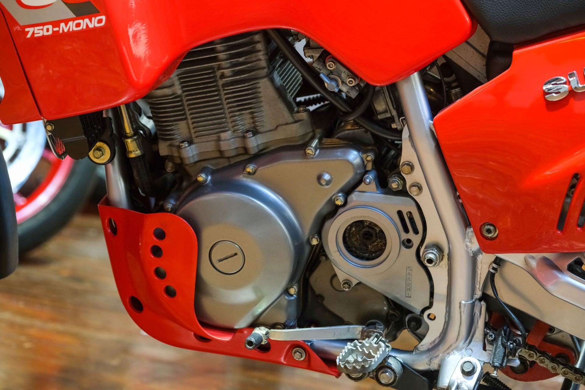 Suzuki DR750 | The Bike Specialists | South Yorkshire