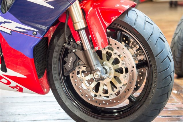 Honda RVF750 | The Bike Specialists | South Yorkshire