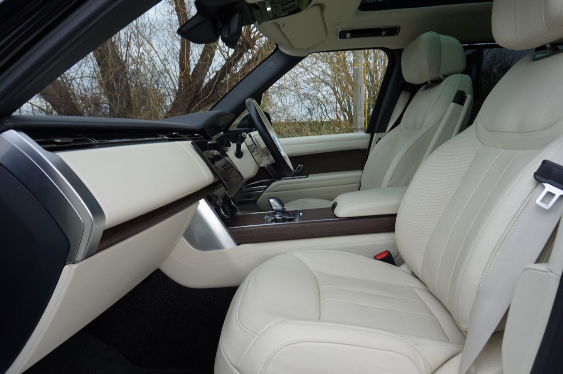 Sold Land Rover Range Rover AUTOBIOGRAPHY ** SATIN WRAP + REAR ...
