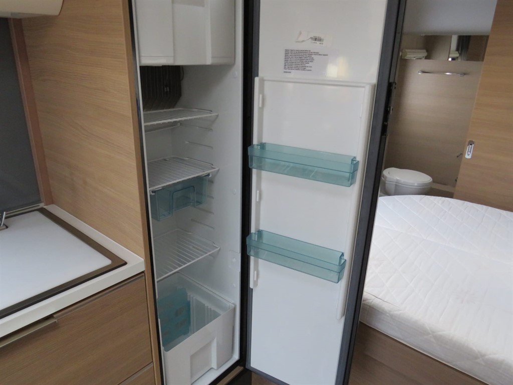 Used Adria Adora Isonzo 613 Anniversary Island Bed 4 Berth for sale in ...