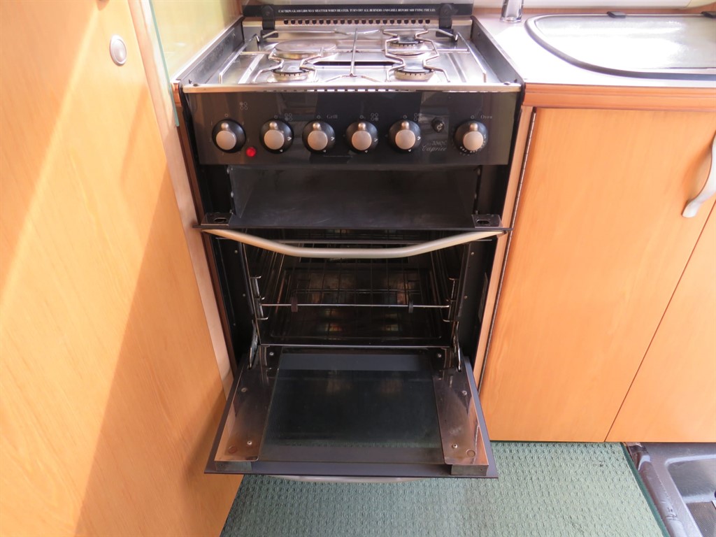 Used Auto-Sleepers Executive for sale in Sandy, Bedfordshire | The ...