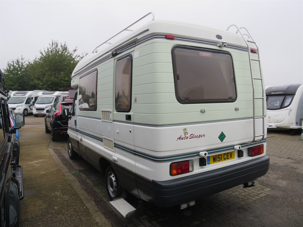 Used Auto-Sleepers Executive 2 Berth Compact Motorhome for sale in ...