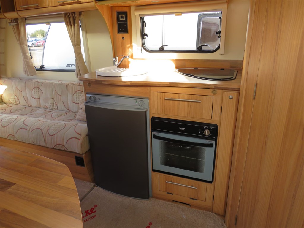 Used Bailey Orion 400/2 for sale in Sandy, Bedfordshire | The ...