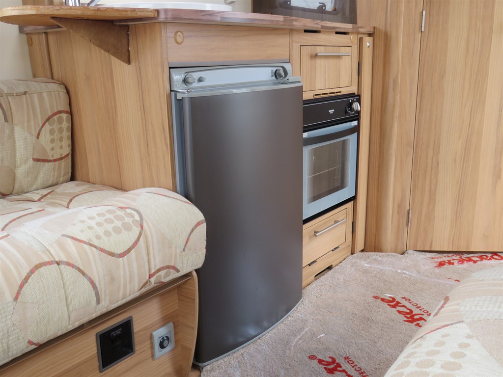 Used Bailey Orion 400/2 Compact and Lightweight 2 Berth with Awning and ...