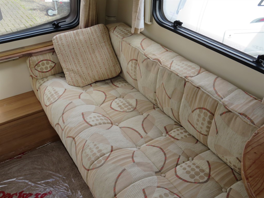 Used Bailey Orion 400/2 Compact and Lightweight 2 Berth with Awning and ...