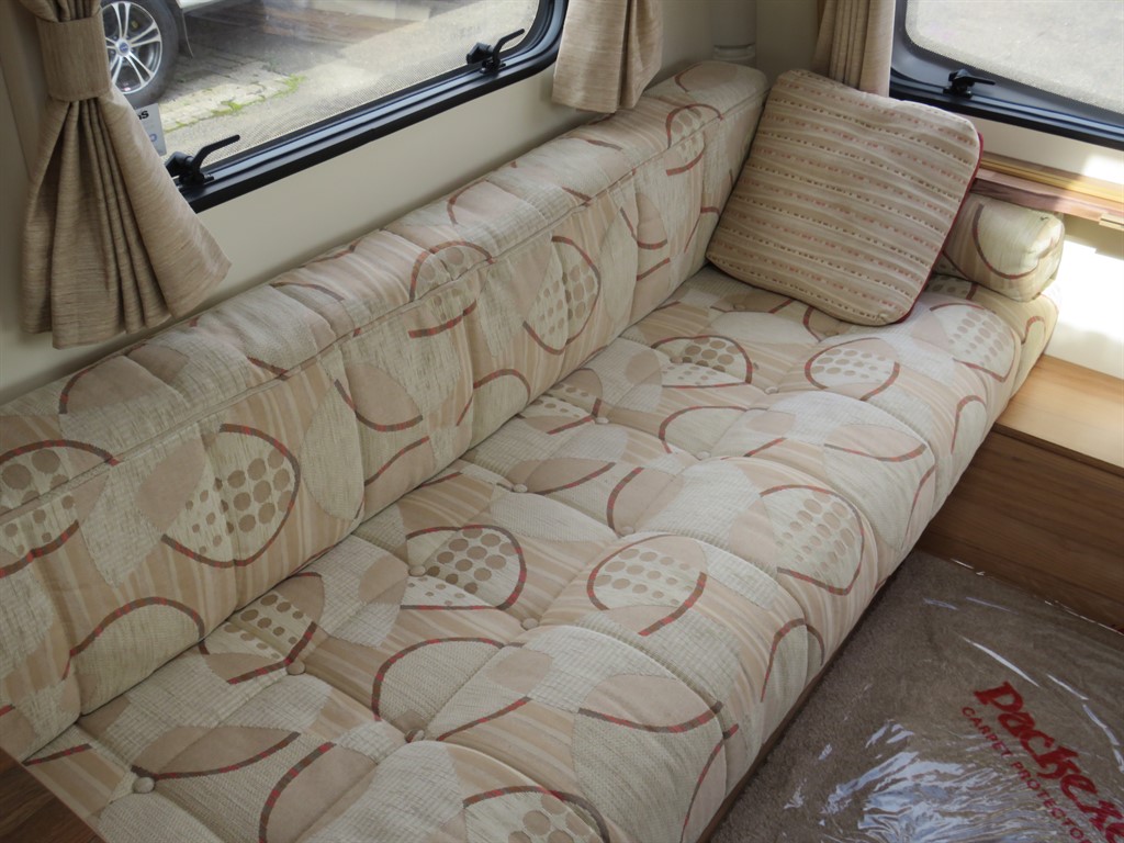 Used Bailey Orion 400/2 Compact and Lightweight 2 Berth with Awning and ...