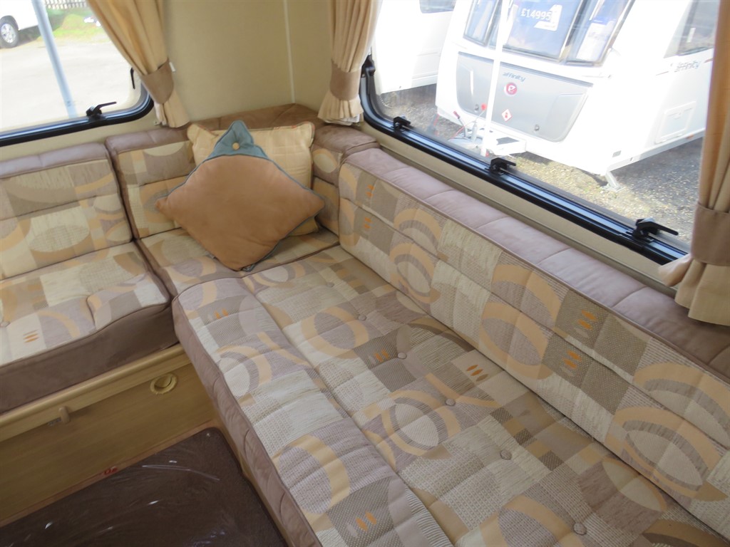 Used Bessacarr E460 2.3 130 Multijet 2 Berth U shape Rear lounge for ...