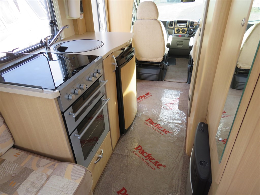 Used Bessacarr E460 2.3 130 Multijet 2 Berth U shape Rear lounge for ...