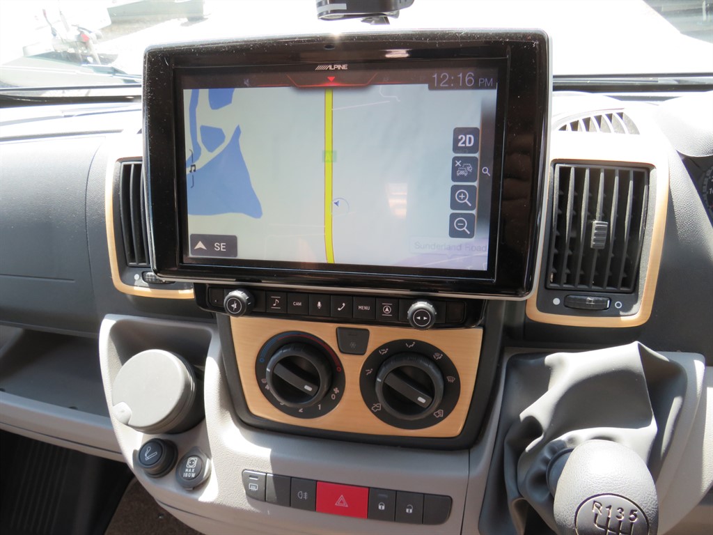 Used Bessacarr E560 4 Berth Fixed Bed with Driveaway Awning for sale in ...