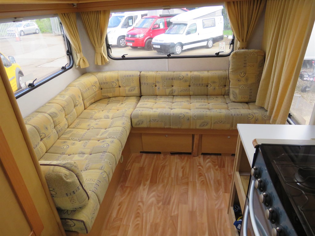 Used Compass Suntor 400 RL 4 Berth Compact Motorhome for sale in Sandy ...