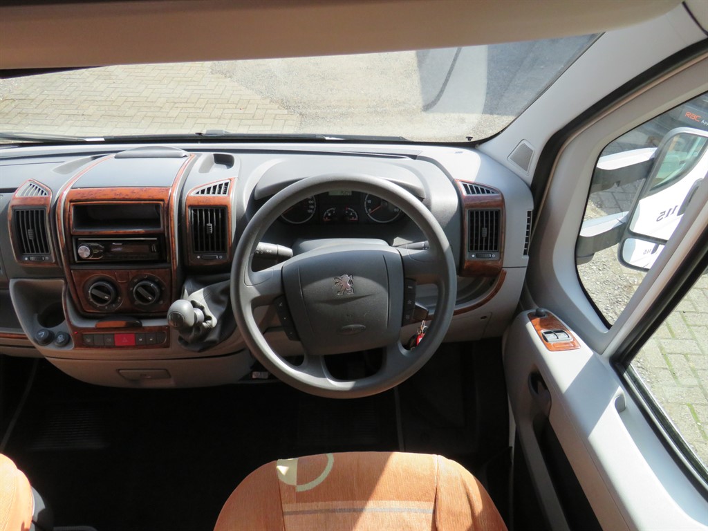 Used Elddis Autoquest 115 Compact 2 Berth for sale in Sandy ...