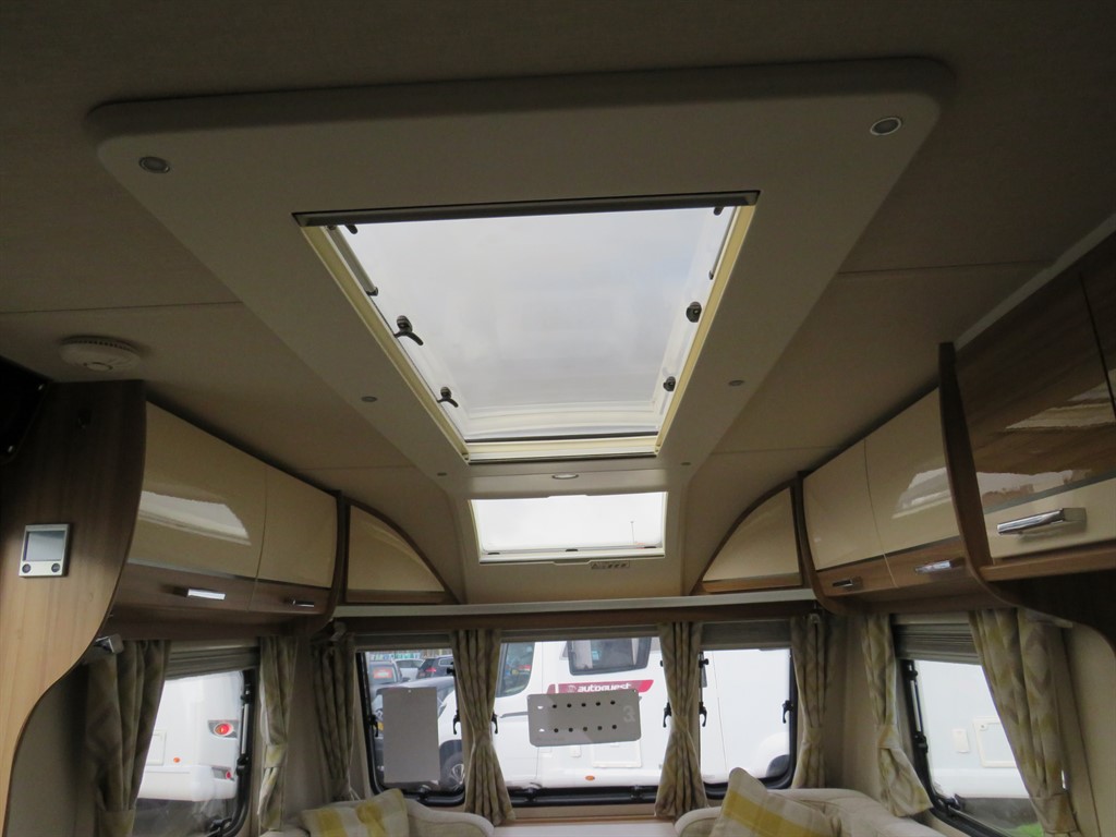 Used Lunar Delta for sale in Sandy, Bedfordshire | The Bedfordshire Car ...