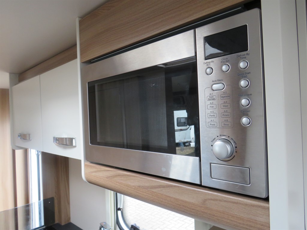 Used Sprite Major 6 TD 6 Berth Fixed Bunks Family Caravan for sale in ...