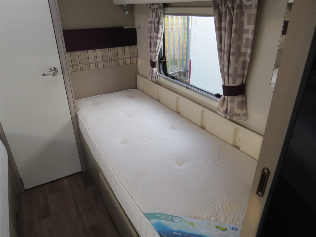 Used Sterling Eccles Elite 565 Twin Single Beds 4 Berth for sale in ...